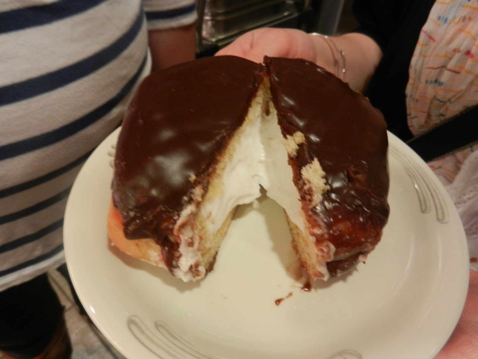 Belly of the Pig: Shady Maple Smorgasbord Breakfast Review