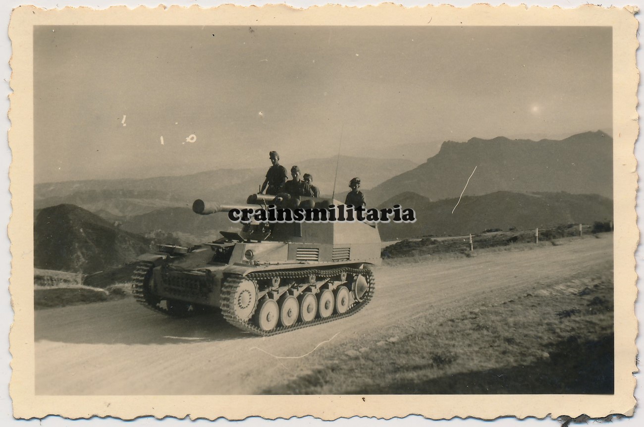 Snapshots from the Ostfront: 29.PGD SdKfz 124 WESPE Panzerhaubitze ...