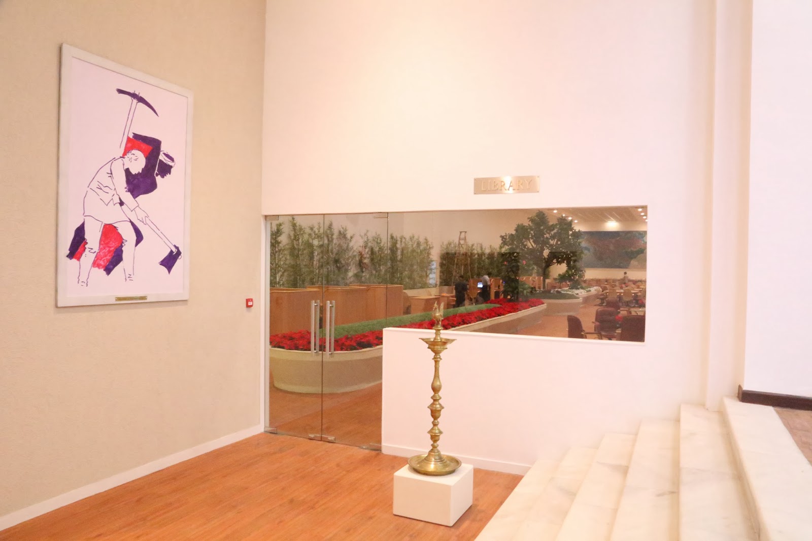 Nehru Centre Library,Mumbai: December 2013