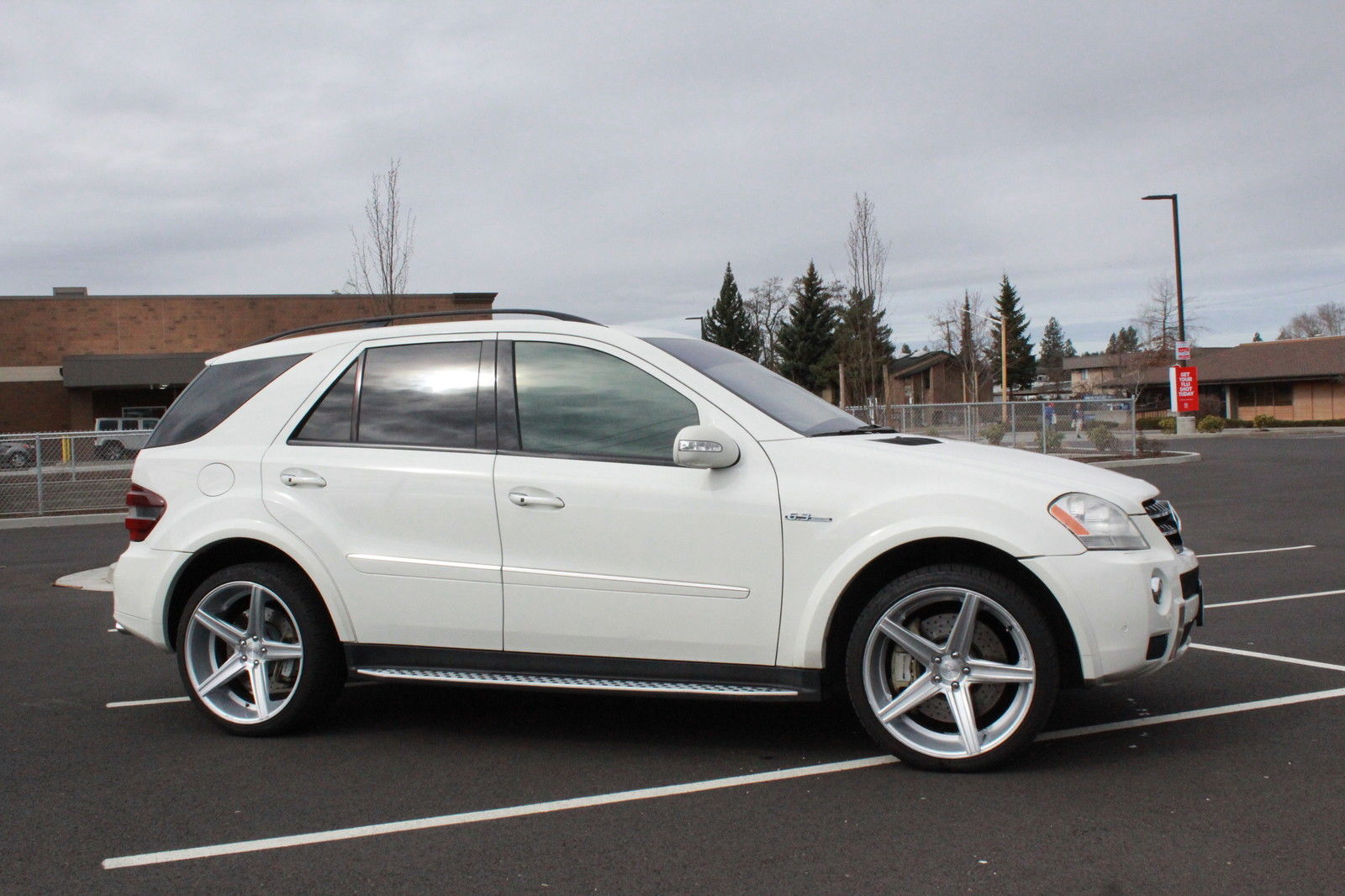 2008 Mercedes-Benz W164 ML63 AMG on 22" Niche Wheels | BENZTUNING