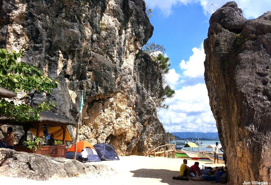 Smart Backpacker: Island Hopping Tour in Padre Burgos, Quezon (Borawan ...