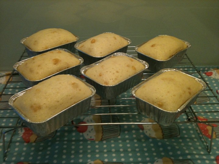 Tummy Full Of Yummy: Steamed sweet corn mini cakes