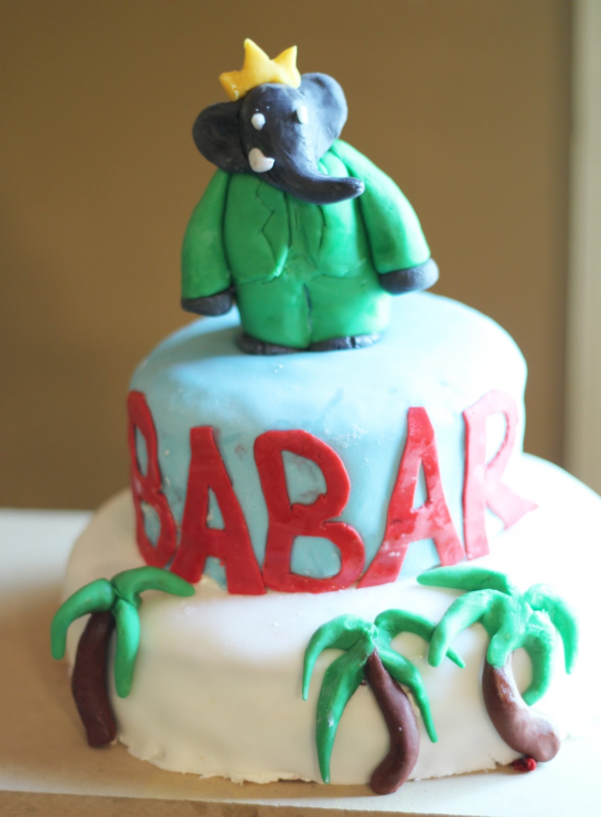 Delecta Rollins: 2012 Family Easter Cake Winner