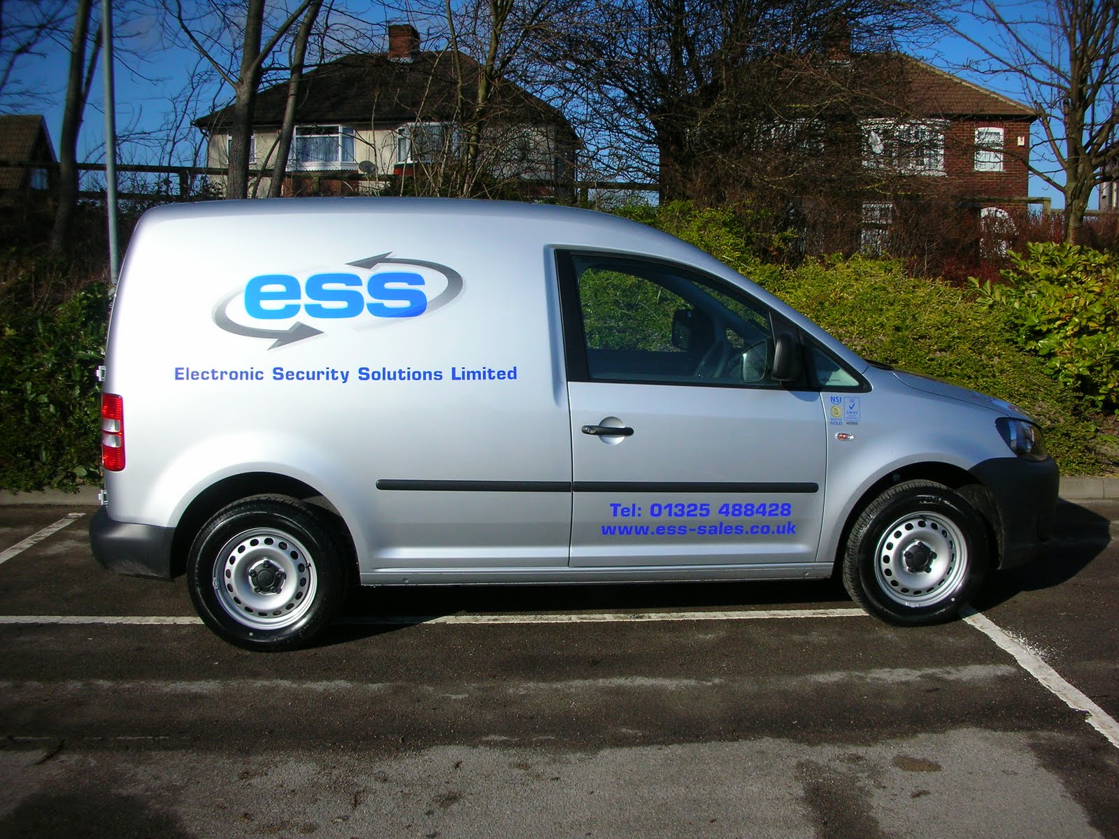 The Green I Signs Blog: Silver VW Caddy signwriting by Green I Signs