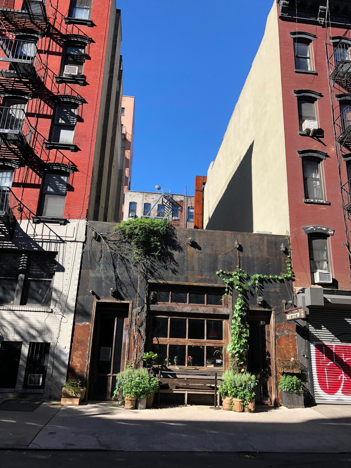 EV Grieve: Mono + Mono reopens on 4th Street after 5-year absence