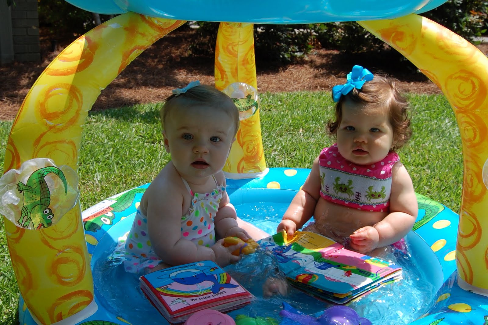 The Thomas Family: Pool Party