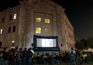Conoce Saltillo: Pantalla gigante frente al frontispicio del Tec
