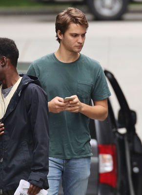 h: June 8th, 2016 - Jamie, Rita, Luke and Marcia on the Set in Vancouver