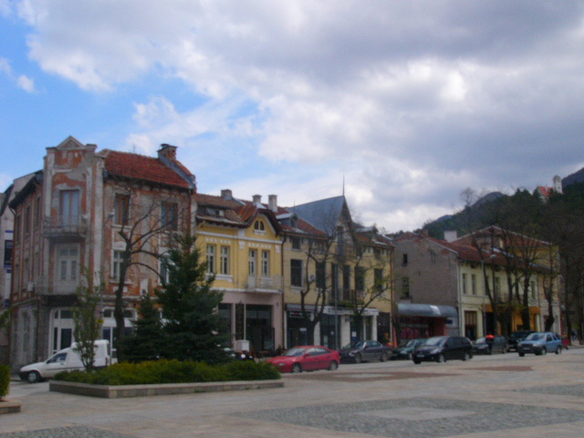 "And Now for Something Completely Different..." - Stories of 2 years in ...