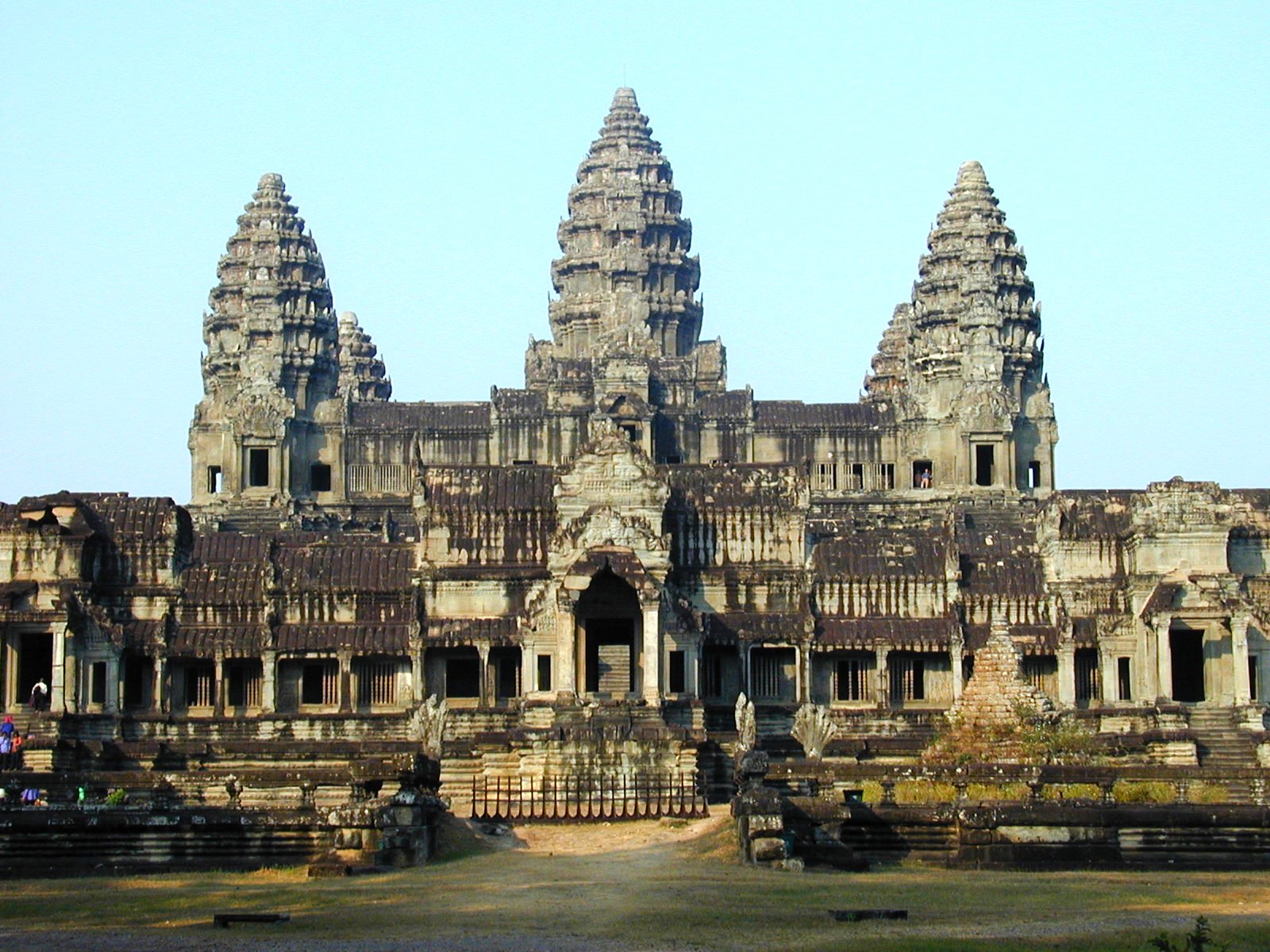 EL TEMPLO DE ANGKOR WAT EN CAMBOYA | LUGARES MAGICOS