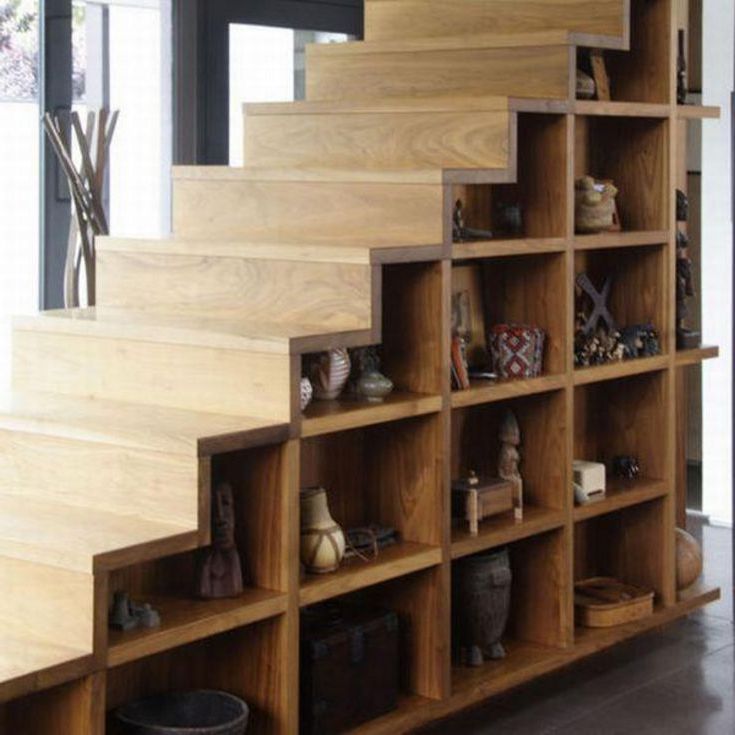 Desain Model Tangga Kayu Minimalis Multifungsi