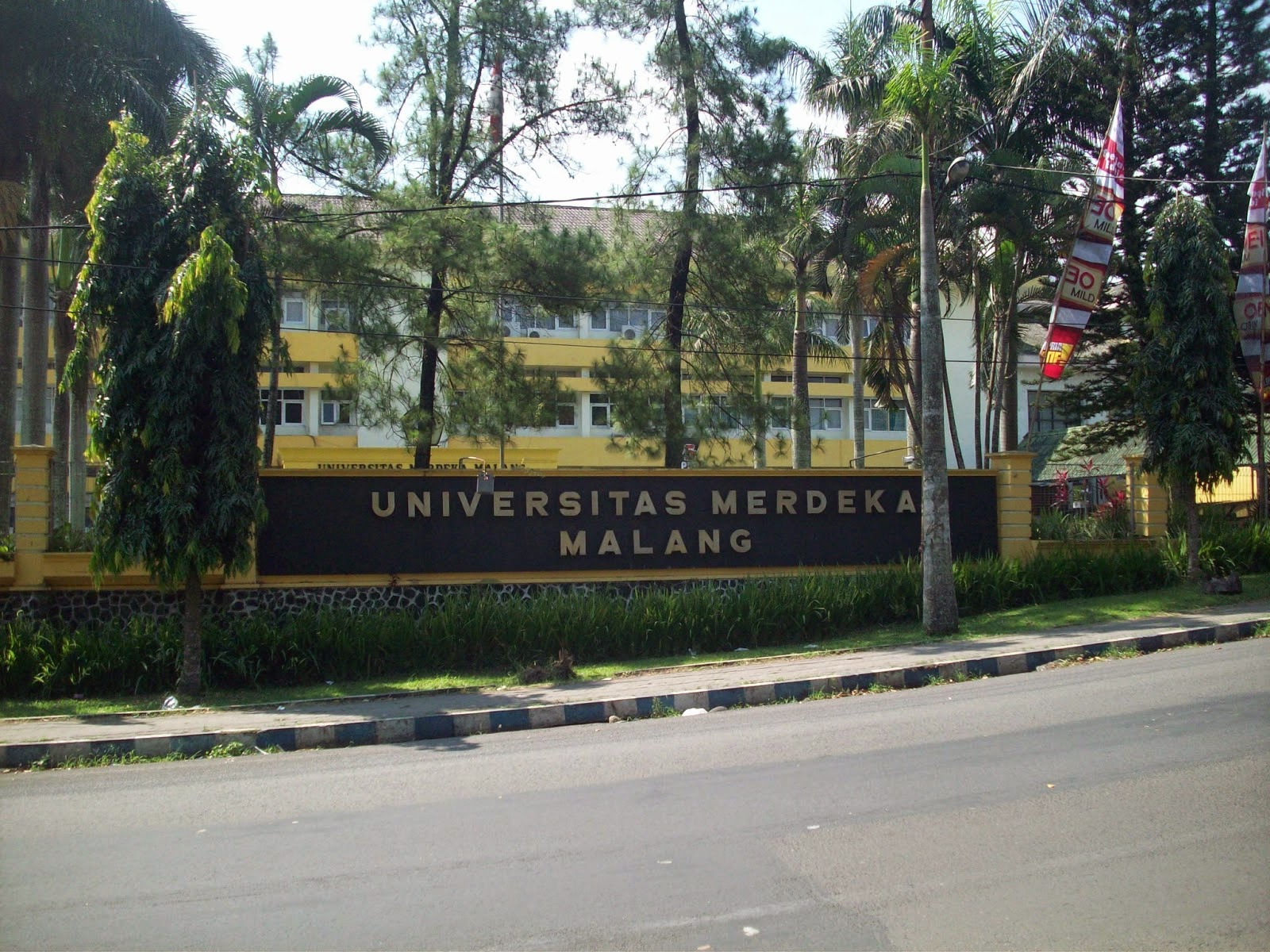 Tempat Kuliah Di Malang Universitas Di Malang Perguruan Tinggi Di Hot 196512 Hot Sex Picture