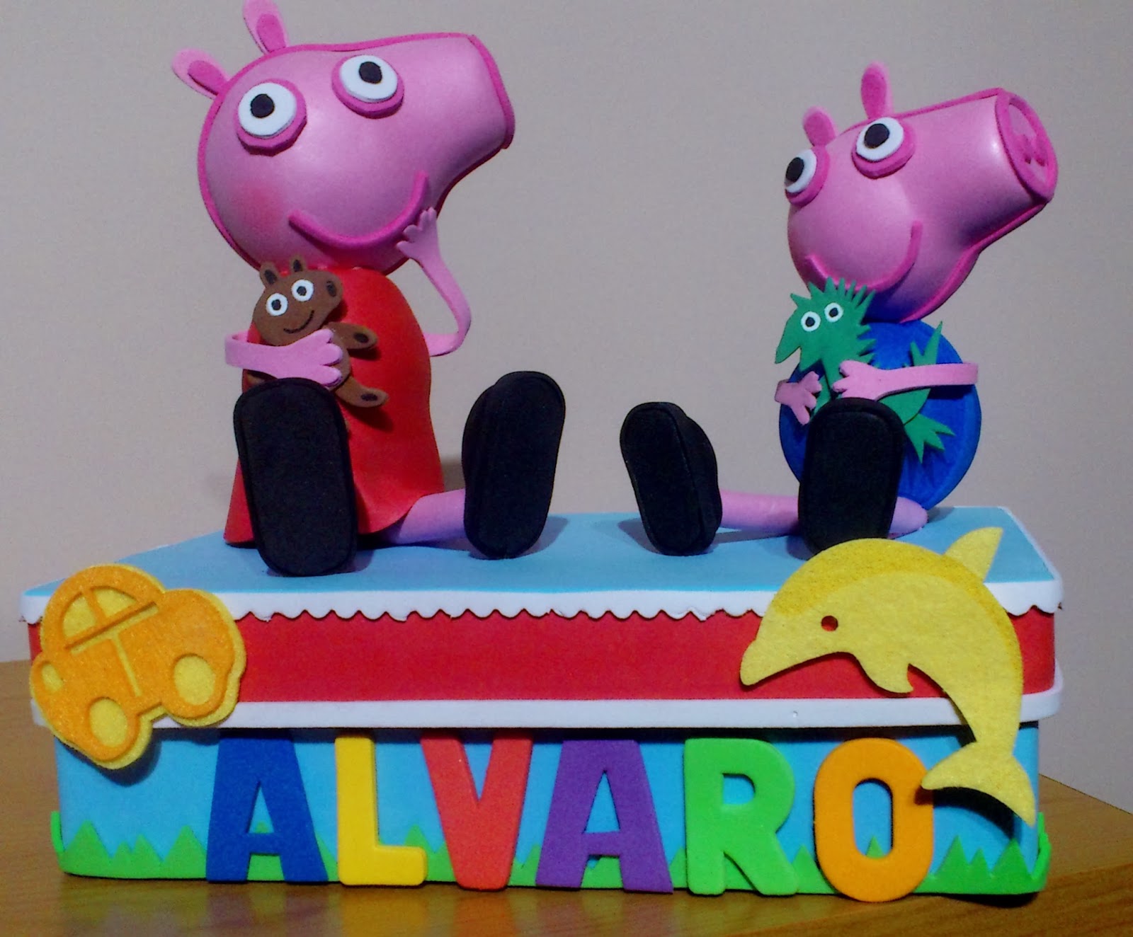 rincón de manualidades jesús: Peppa Pig con caja