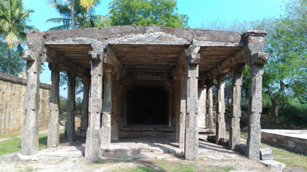 Tamilnadu Tourism: Valeeswarar Temple, Valikandapuram, Perambalur
