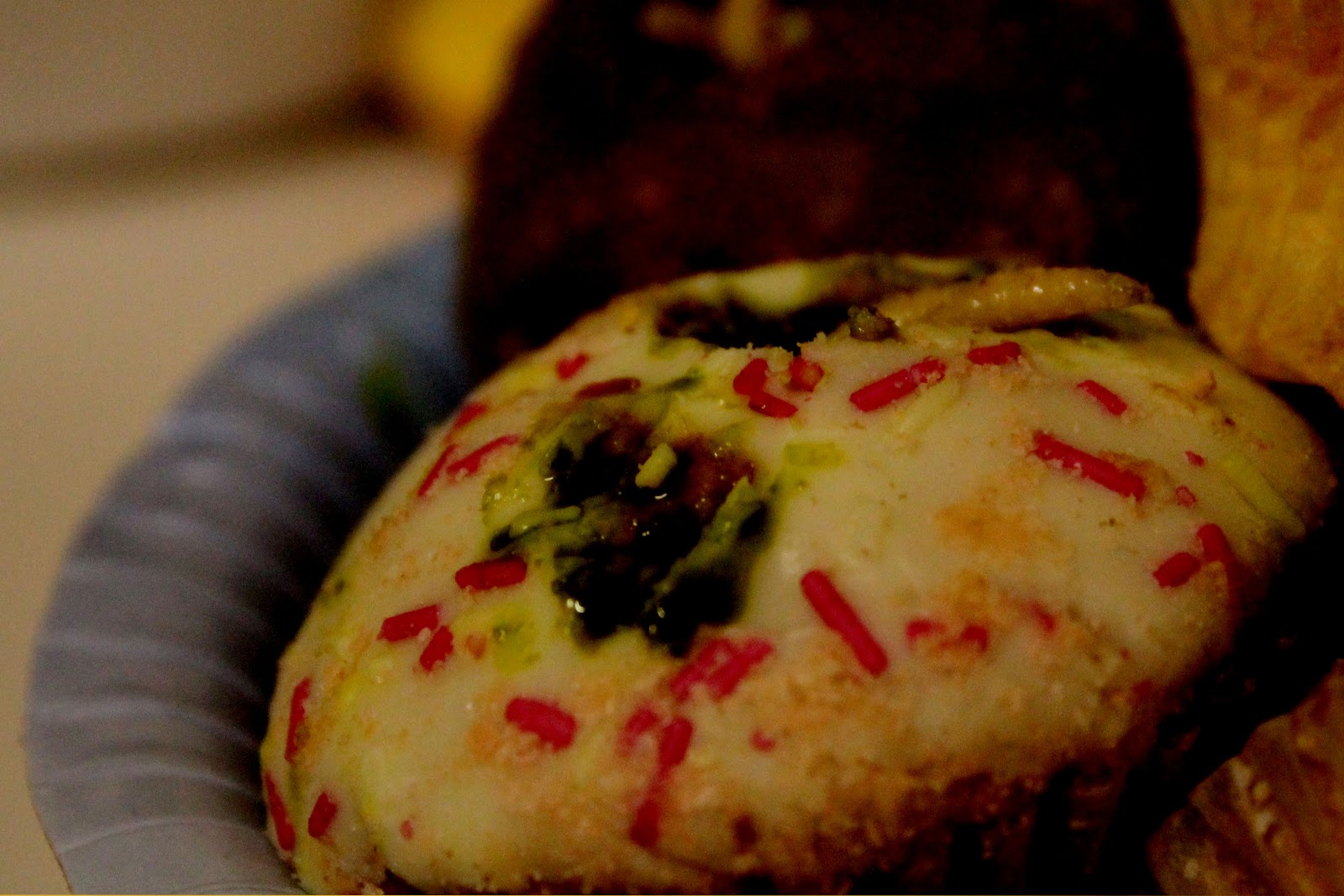 Bitter Sweet: Evaluation of filming the 'mouldy food'