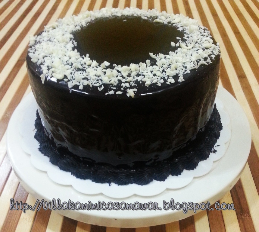 villakamimicasamawar: Black and White Russian Chocolate Cake