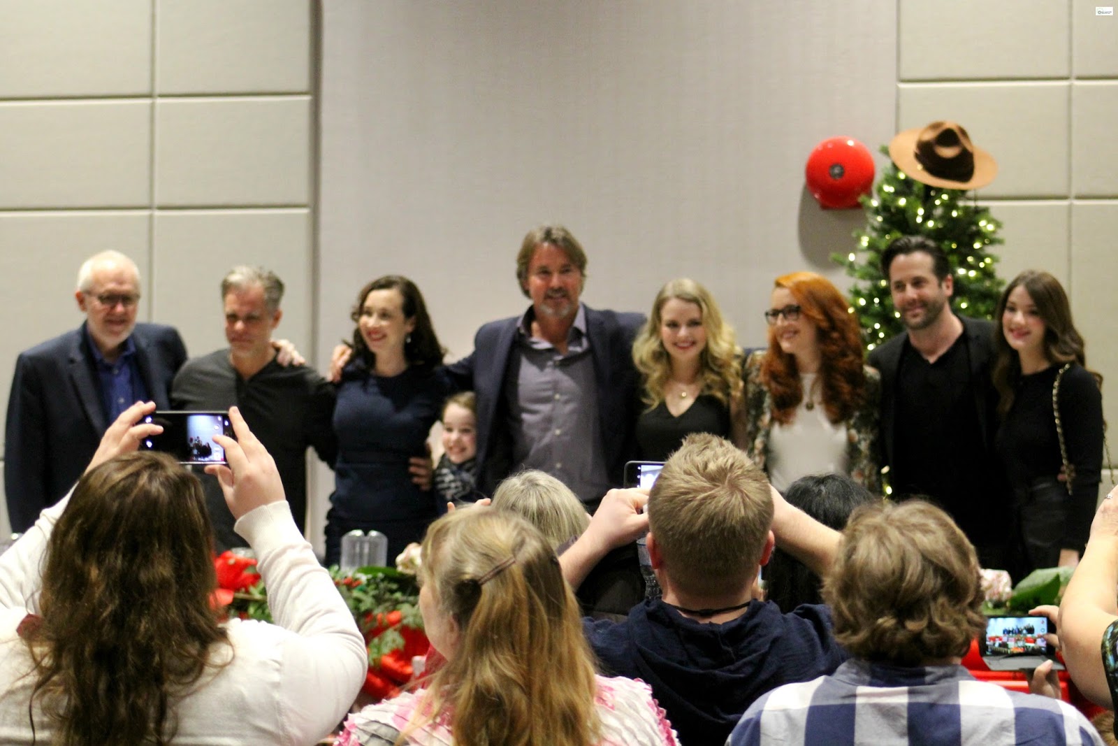 Hearties Family Reunion: Meeting the Cast and Crew | Caravan Sonnet