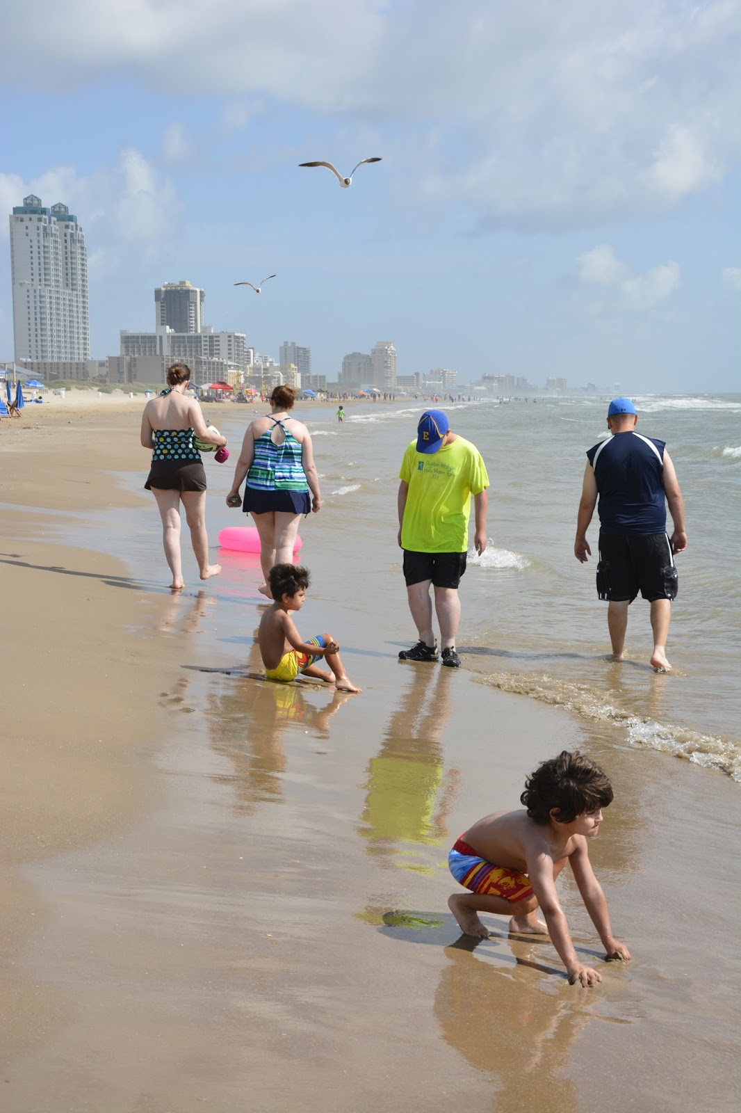The Carpenter's: McAllen Missions Trip '15 - Beach day!