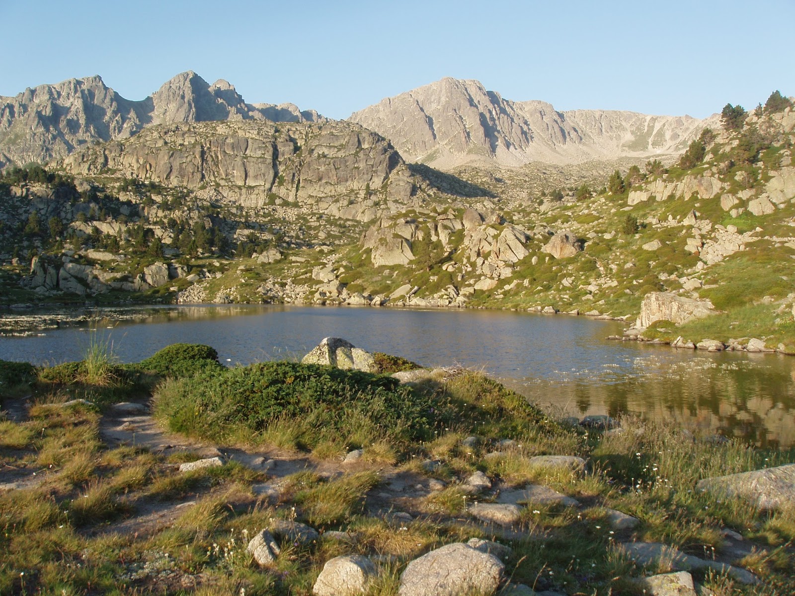 Bajo los adoquines, la playa: Ascensión al Pic de Pessons o d ...