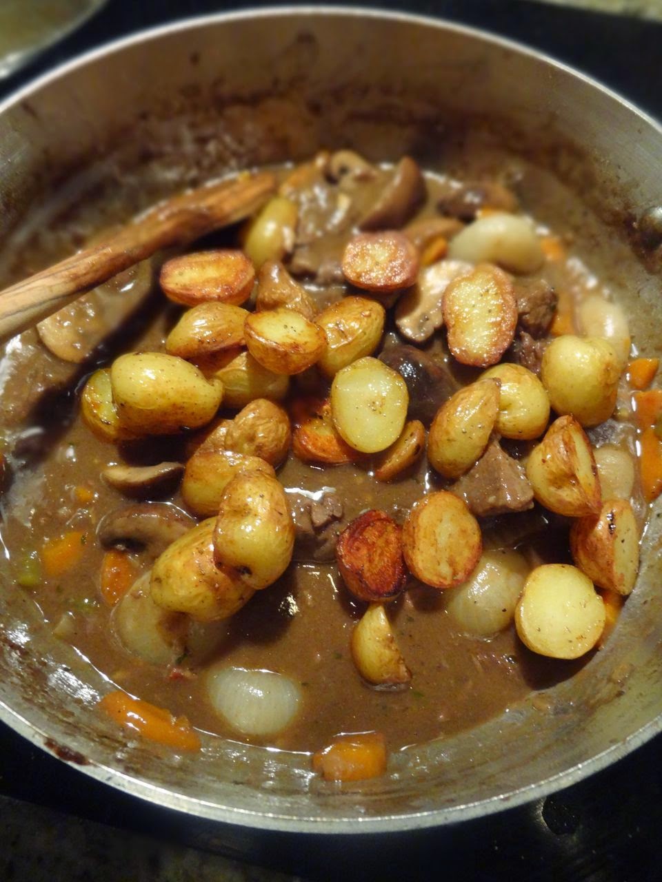 Scrumpdillyicious: Braised Beef & Mushroom Stew with Cipollini Onions