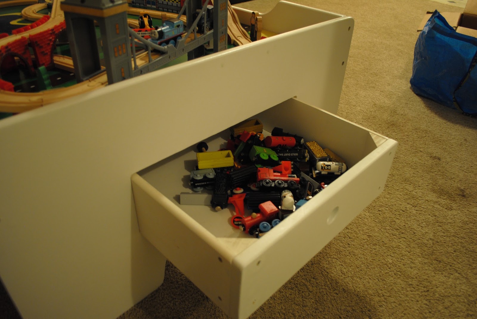 The Kroh's Nest: Train Table Makeover