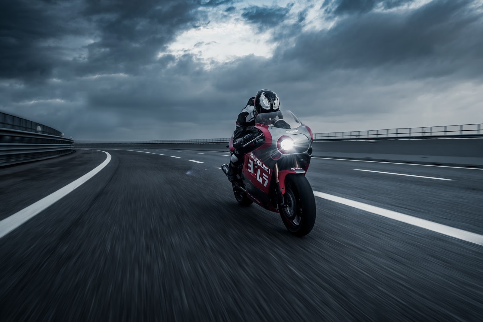 THE GSXR-1100 VENOM - RocketGarage - Cafe Racer Magazine