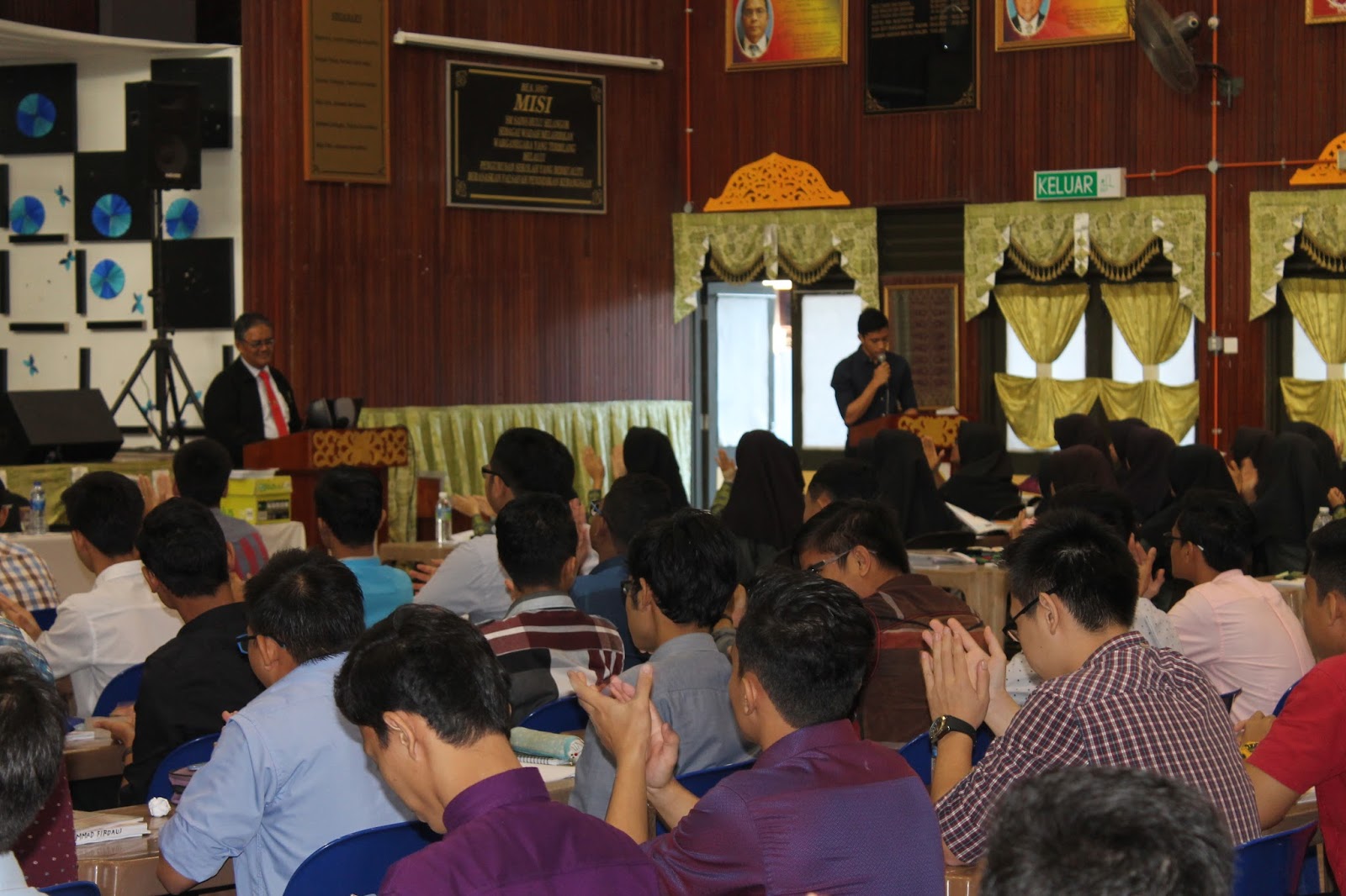 WADAH KETERAMPILAN BERBAHASA: PROGRAM JERAYAWARA BAHASA DI SM SAINS ...