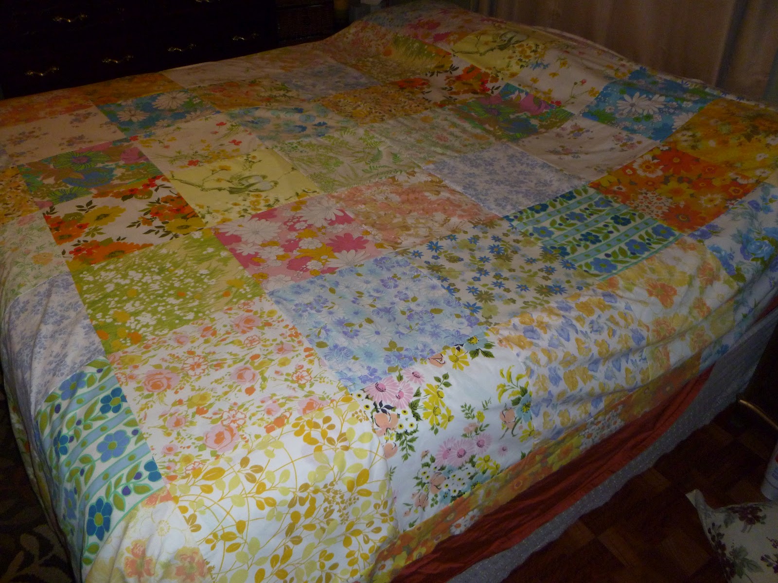 Brenda's Sewing and Crafting Adventures: My new vintage sheet quilt