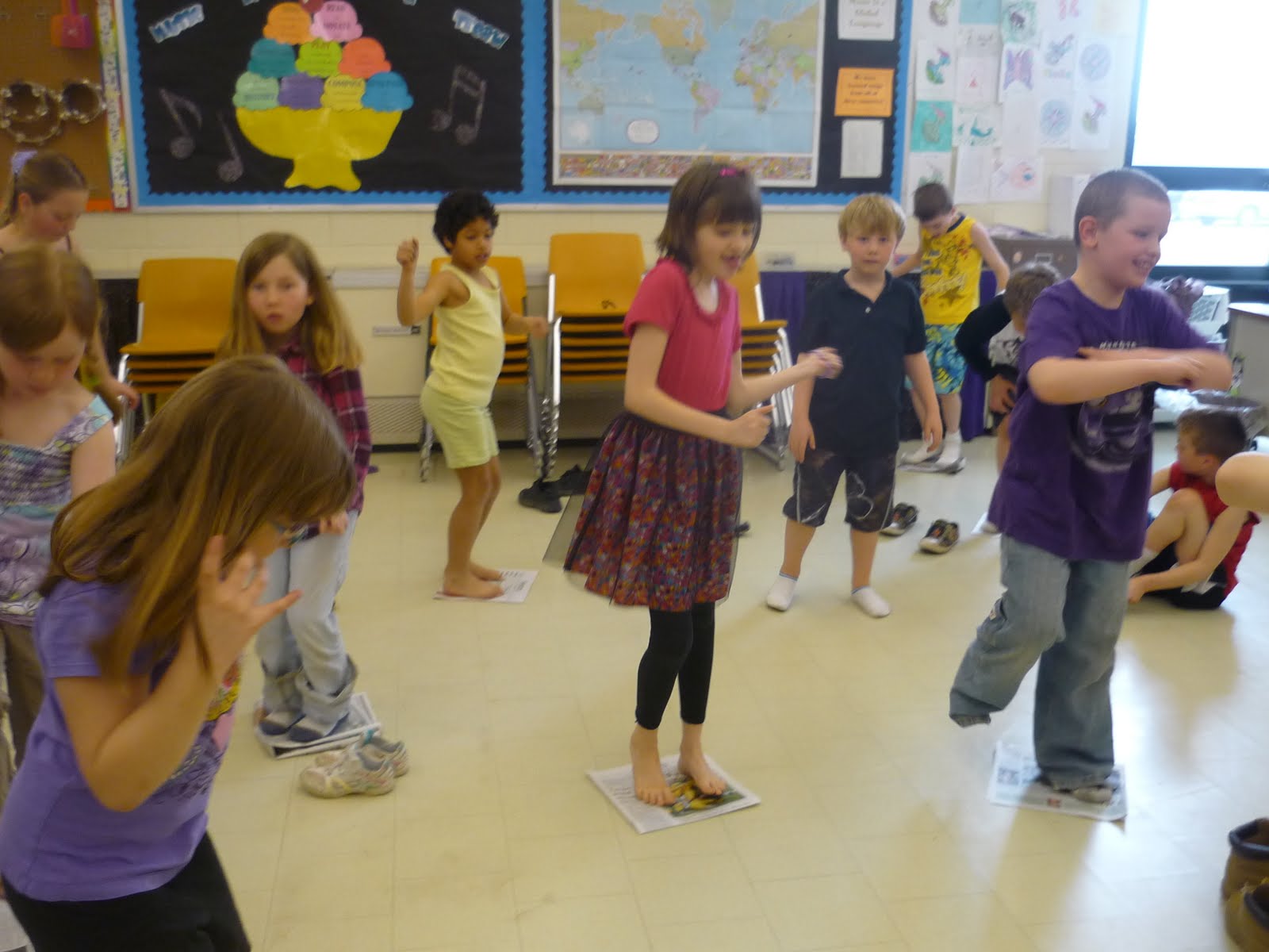 Mrs. Mattson's Music Room: Newspaper Dance-Off
