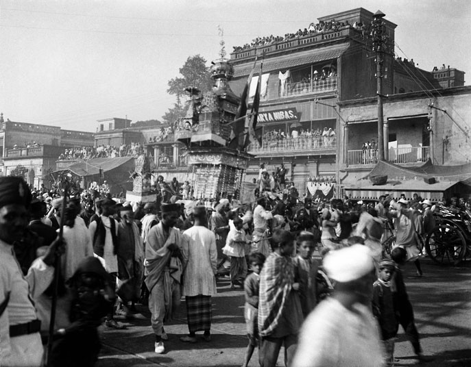 Flares into Darkness: In the time of the British Raj
