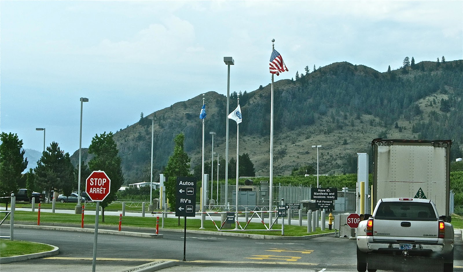 "CALGARY STAMPEDE TRIP": "US BORDER PATROL LEAVING CANADA"