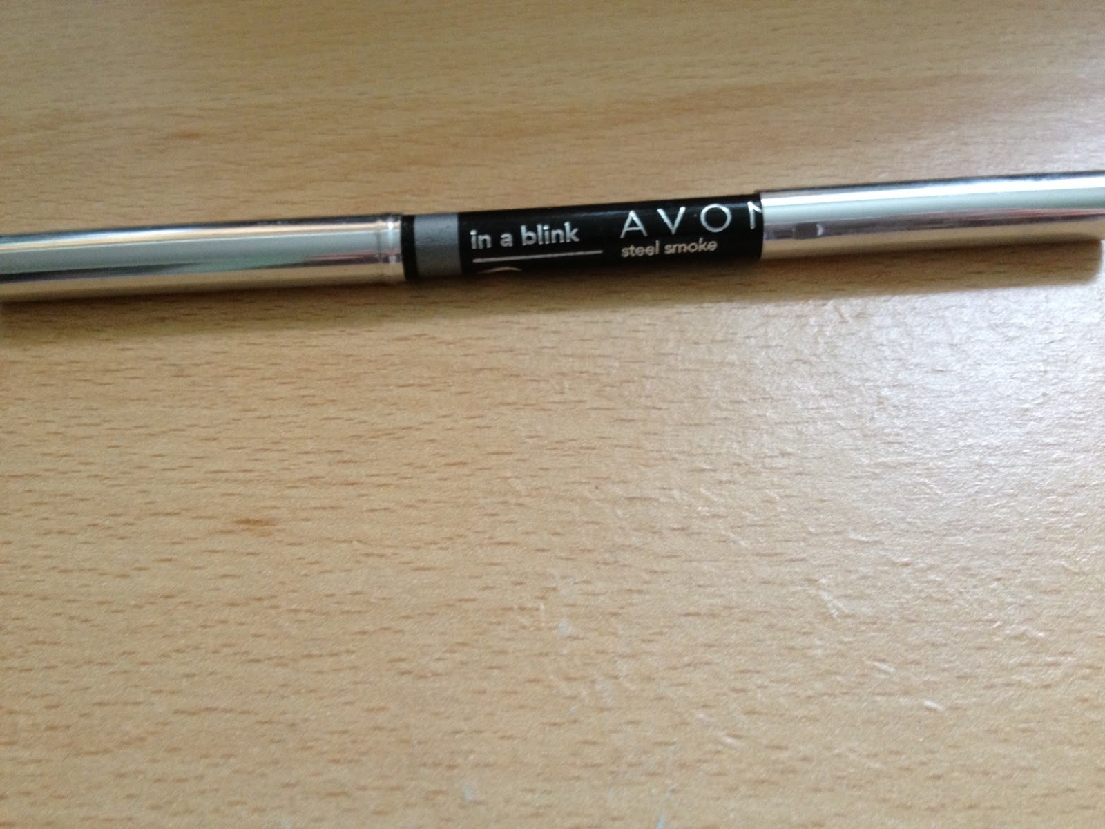 Avon Steel Smoke eyeshadow and liner review | Smokey eyes