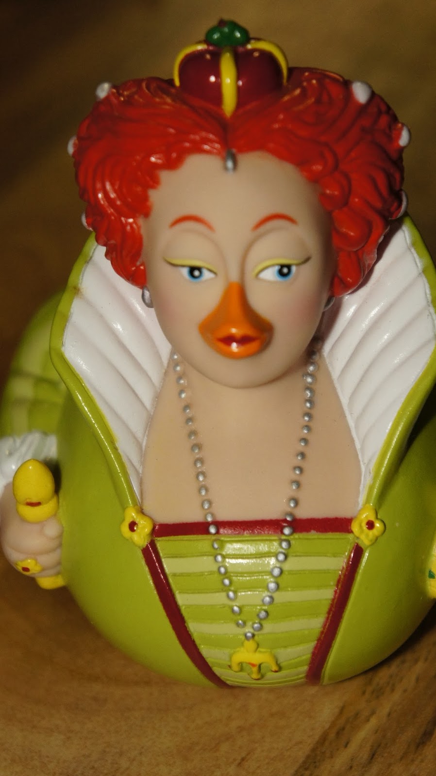 Queen Elizabeth Rubber Duck by Celebriducks ~ Let Me Review That For You!