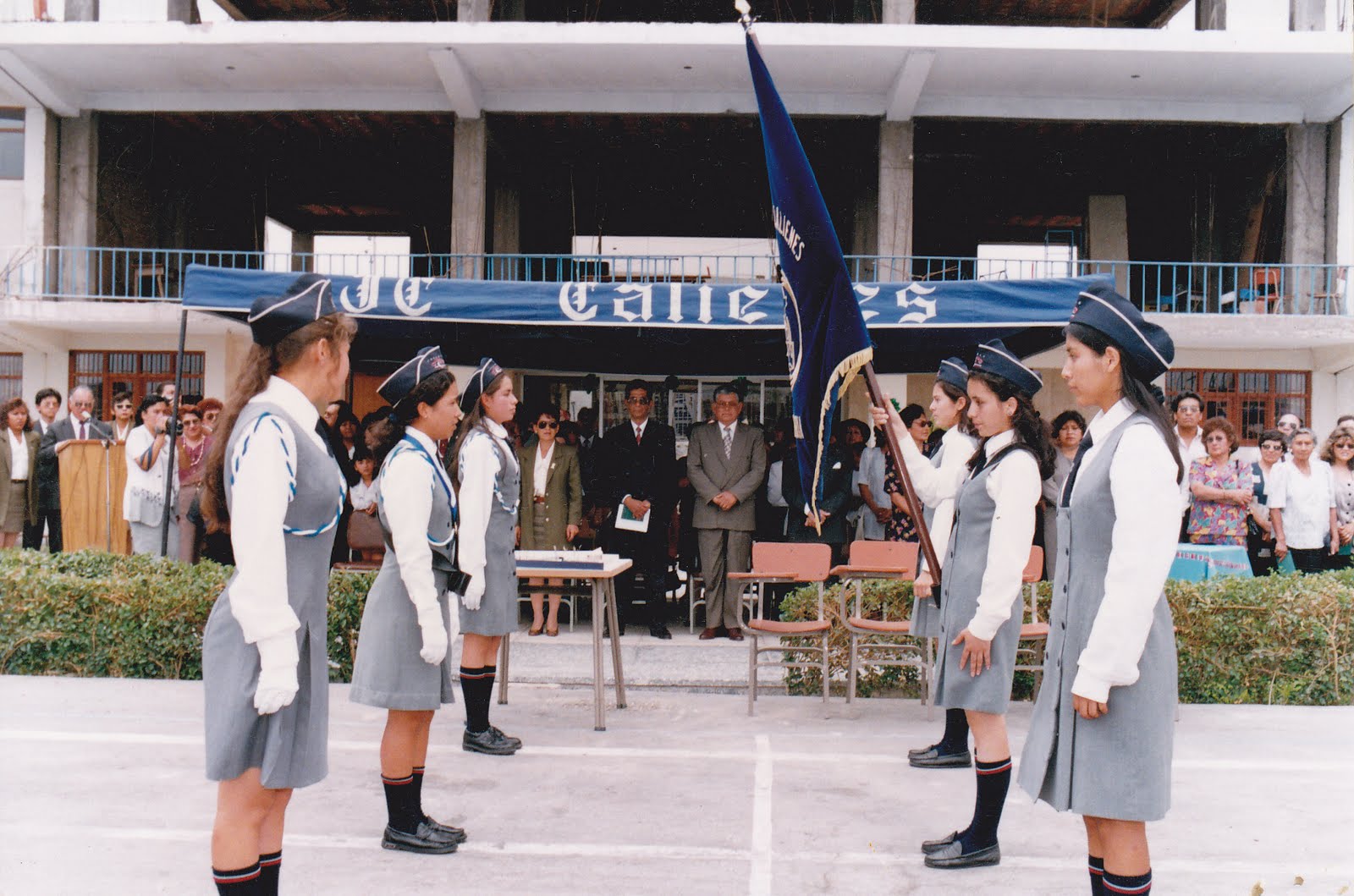 Actividades Colegio Calienes: Ex-alumnos