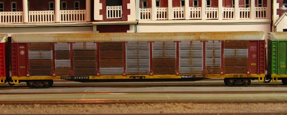 Needles Division Santa Fe RR N Scale: 1981 Autorack led by GP38 3532