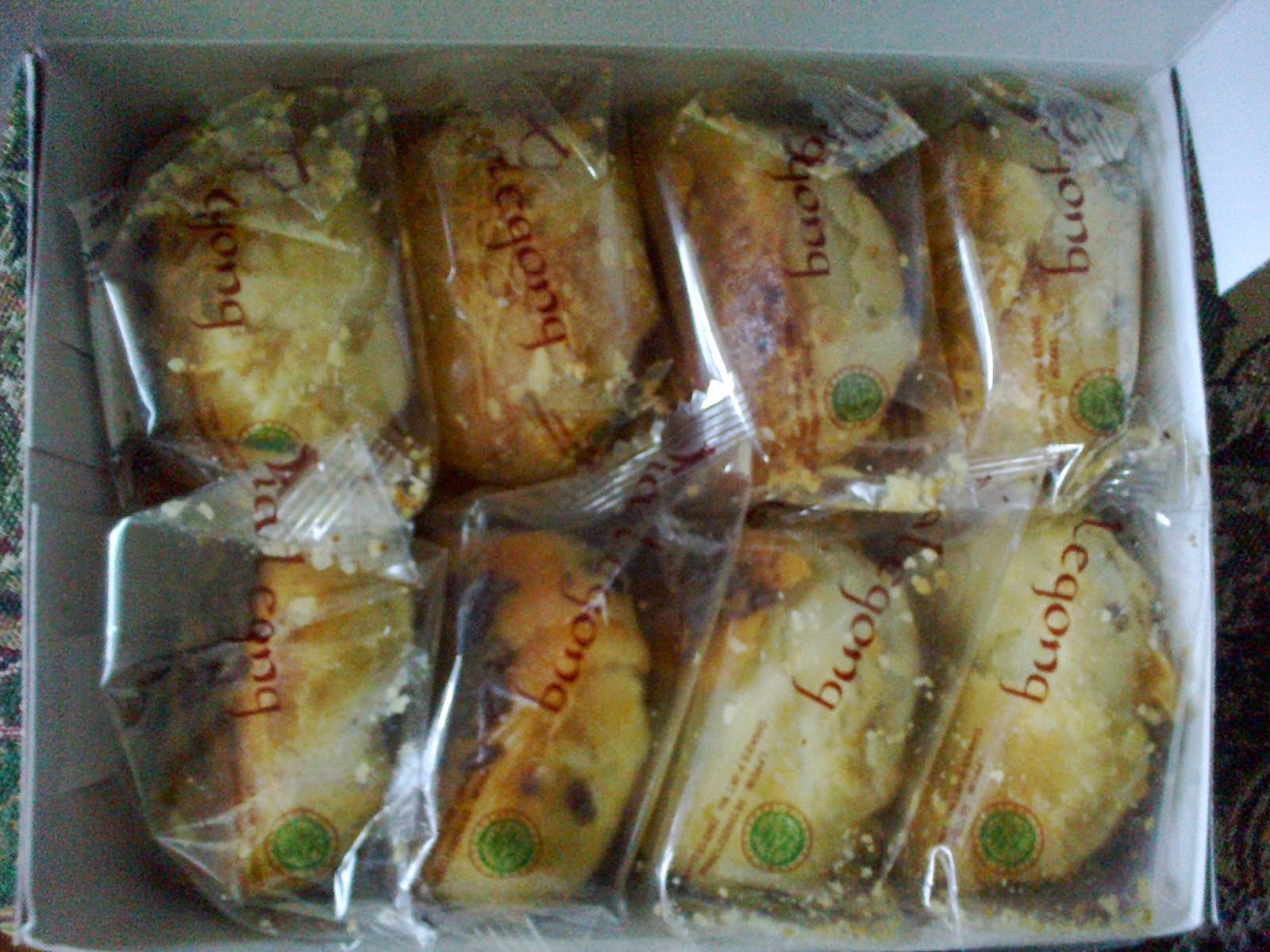 Pia Legong,Pia Legendaris Asli Bali | Pie Susu Dhian | Pia Eiji Pusat ...