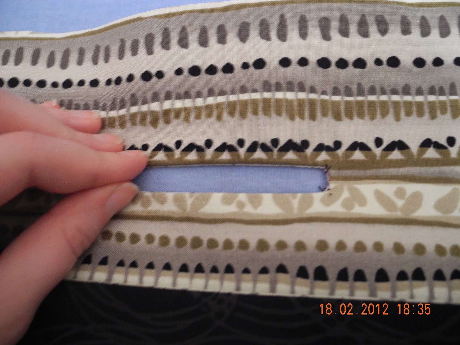 SewThrillingCrafts: Custom Built Purse - Zipper Pocket