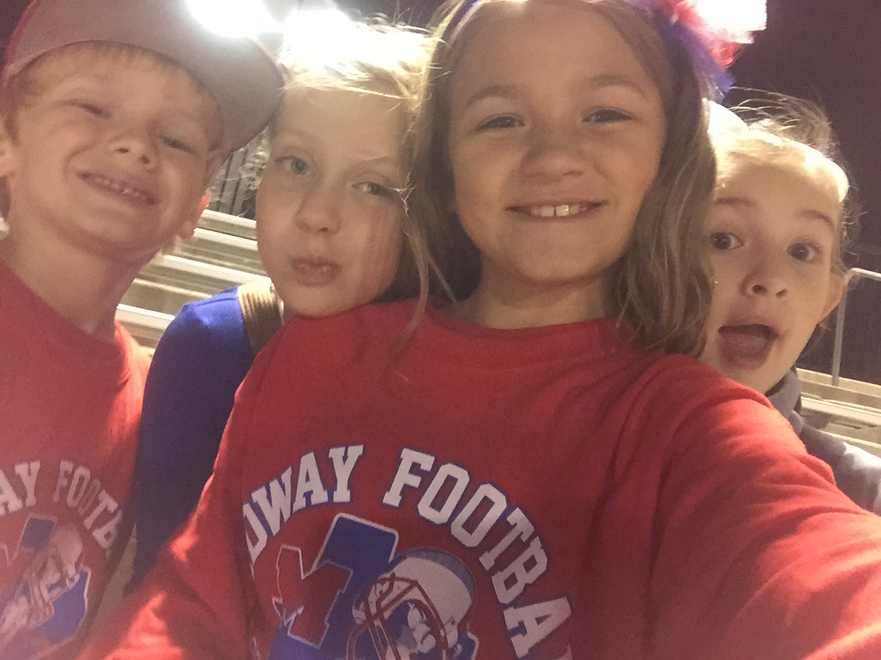 Trendy Mindy and Her Loves...: Friday Night Lights