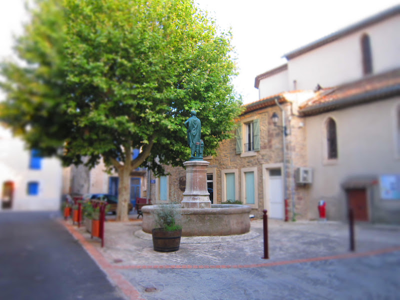 La Bastide d'Oupia Côté Sud: Côté village et sa région