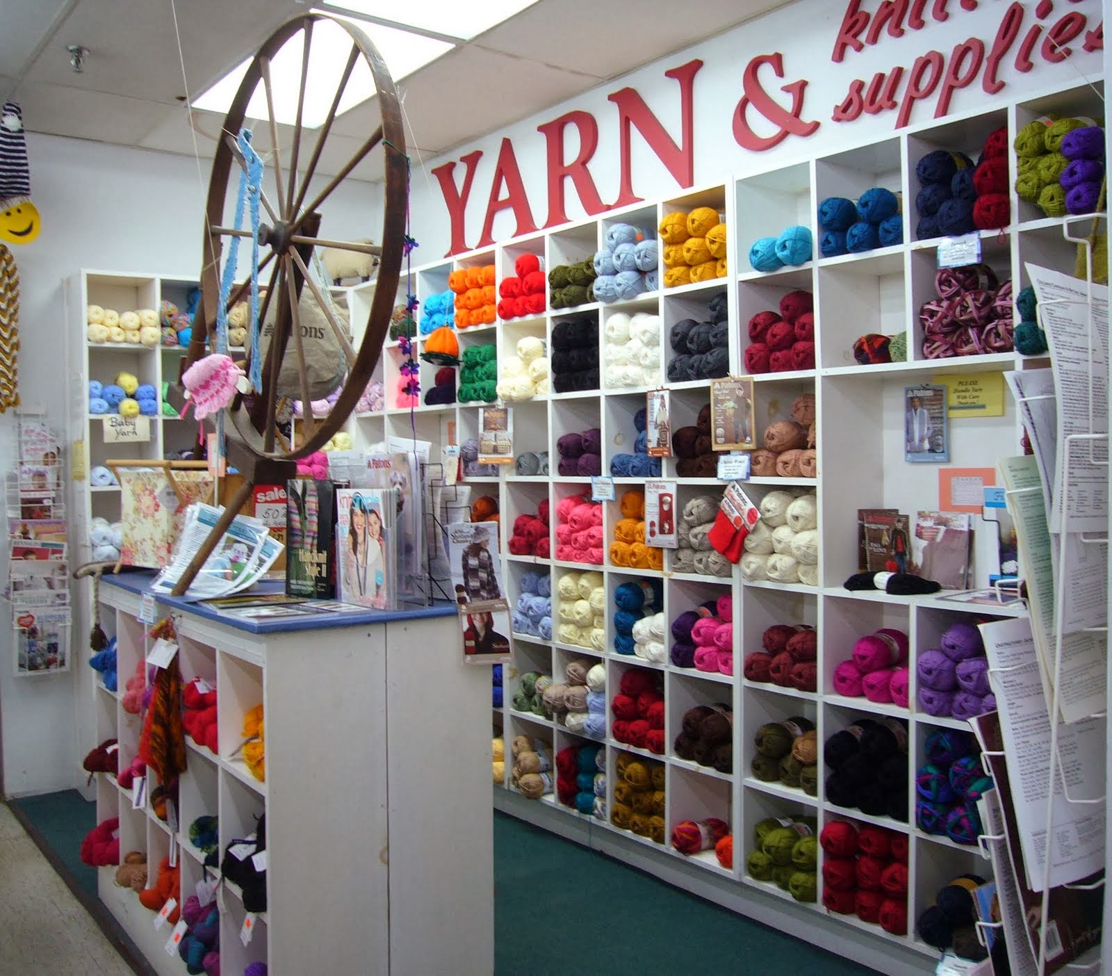 Memulai Usaha Toko Benang Rajutan dan Hasil Rajutan - Learning Should ...