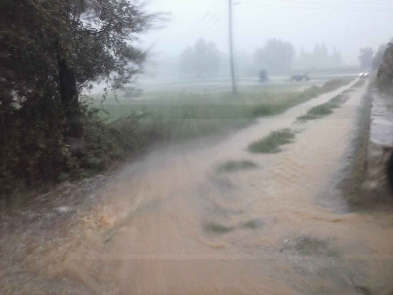 VOUTOSPRESS.GR: 2η μερα απο της Καταστροφες στην Κεφαλονια και ας ...