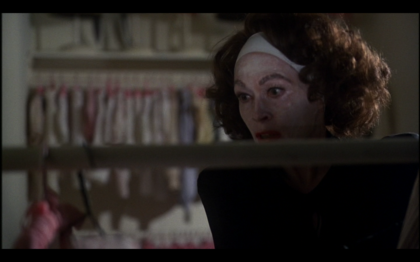 The Entertainment Junkie: Hit Me With Your Best Shot: Mommie Dearest (1981)