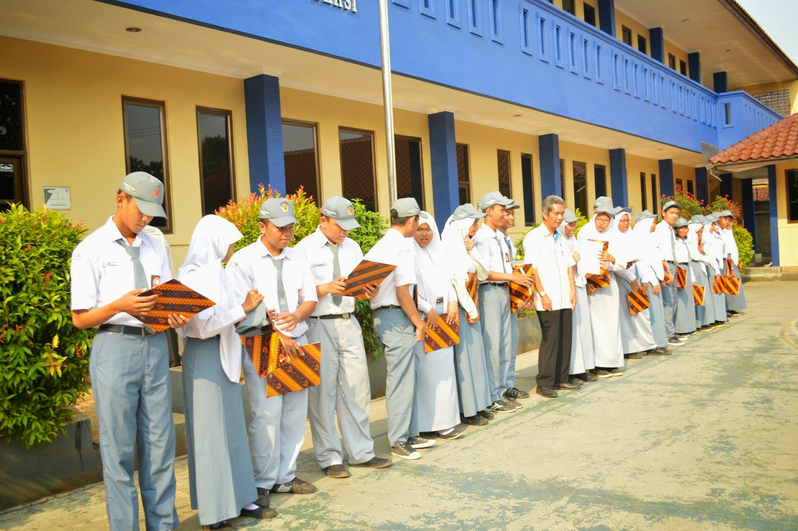 Beasiswa SMK Telekomunikasi Telesandi Bekasi | Nur Zain Pradana
