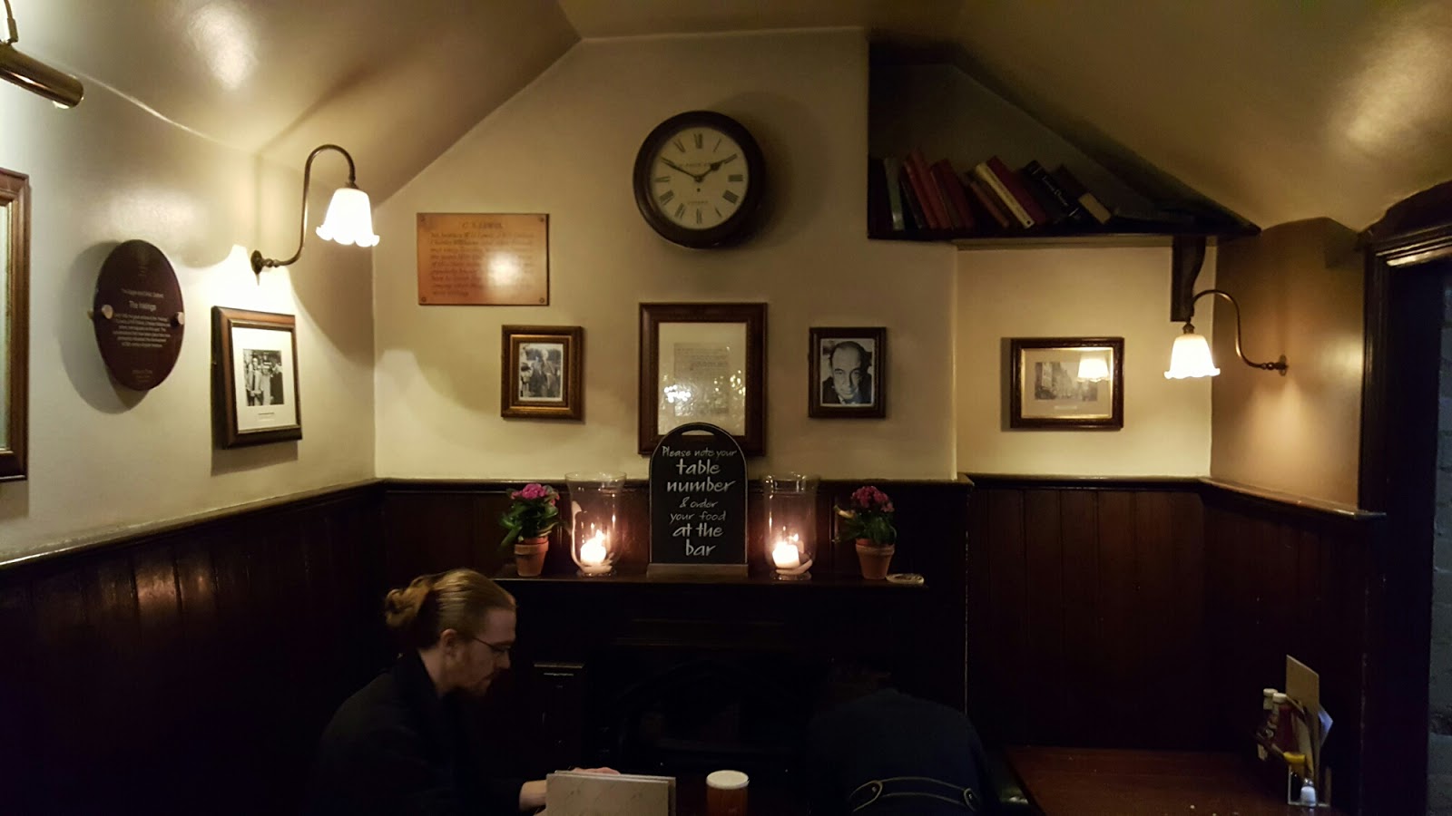 Verder kijken dan de horizon: Gedicht: The Rabbit Room