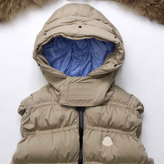 :: Moncler-R by Christopher Raeburn collaboration Military Jacket and ...