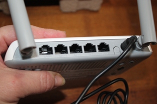 Cognitio Melphicta : JCG U700 300Mbps Router Senza Fili venduto su ...