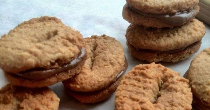 In en om die huis: CHOC CRUST BISCUITS