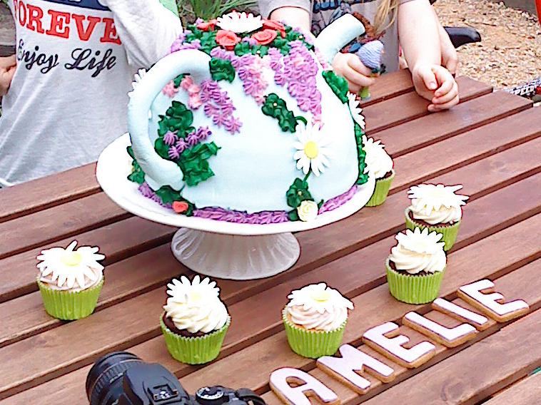 CurlyPops: February 2011