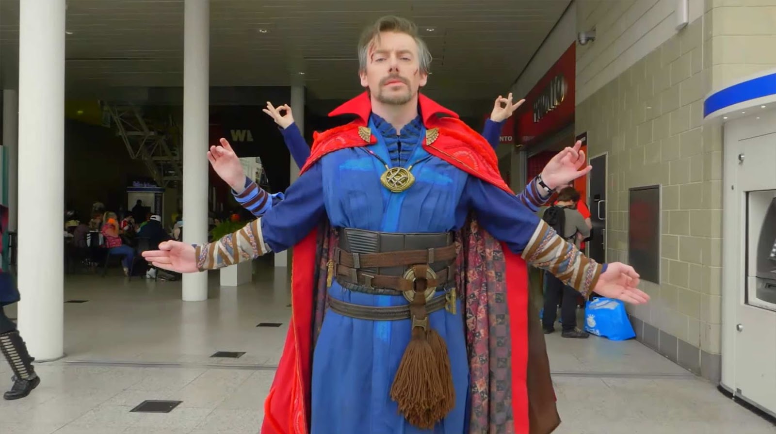 Krimm Gloom Blogger: El Cosplay