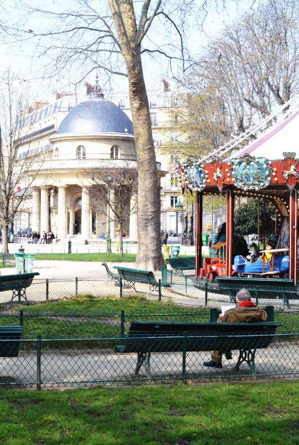 Art et glam: Une promenade au parc Monceau